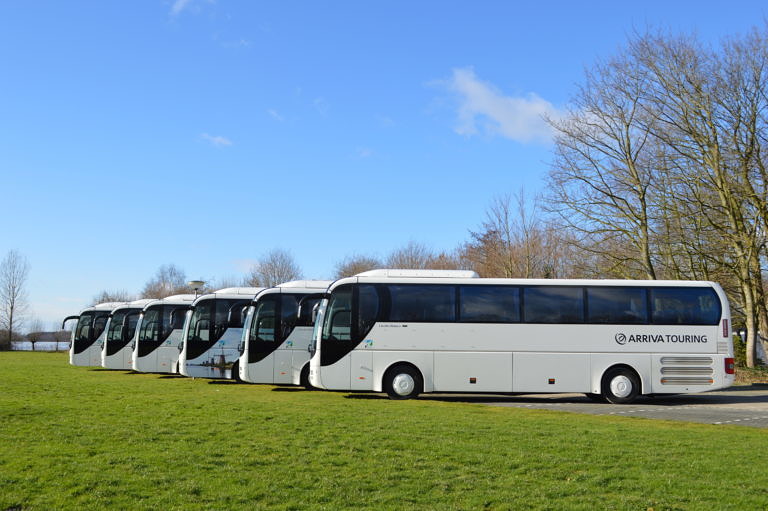 Bus huren in Leeuwarden of Provincie Friesland? Bel Arriva Touring!